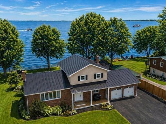 Maquam Shore Rd, Saint Albans Town, Home For Sale