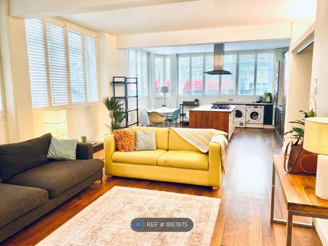 Martha's Buildings, London EC1V, 1 bed flat to rent, £3,000 pcm | PrimeLocation