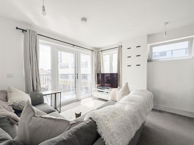Martin Court, Hastings, TN34 1DY
