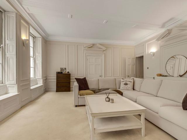 Martin Lane, City Of London EC4R, 1 bed flat to rent, £3,500 pcm | PrimeLocation