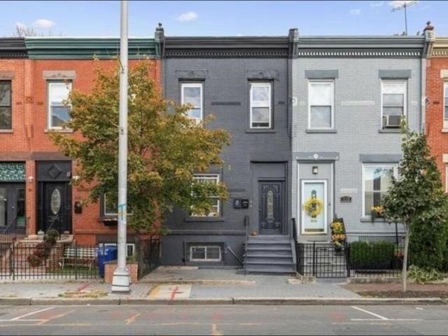 Martin Luther King Jr Dr, Jersey City, Home For Sale