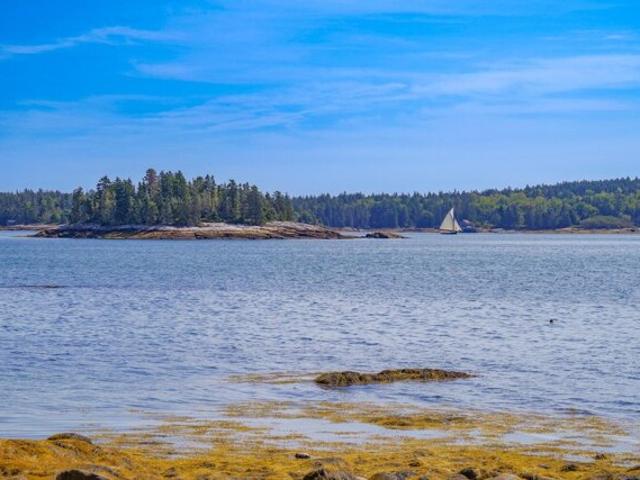Martin Point Rd, Friendship, Home For Sale