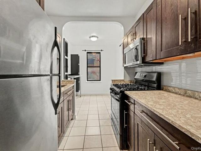 Martine Ave Apt K, White Plains, Condo For Sale