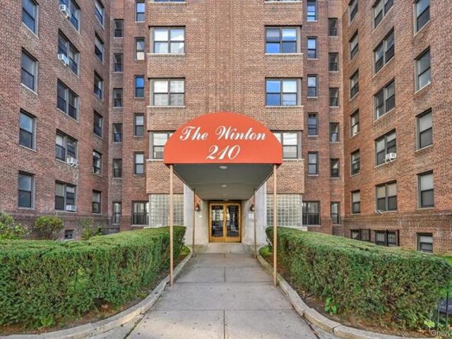 Martine Ave Apt M, White Plains, Condo For Sale