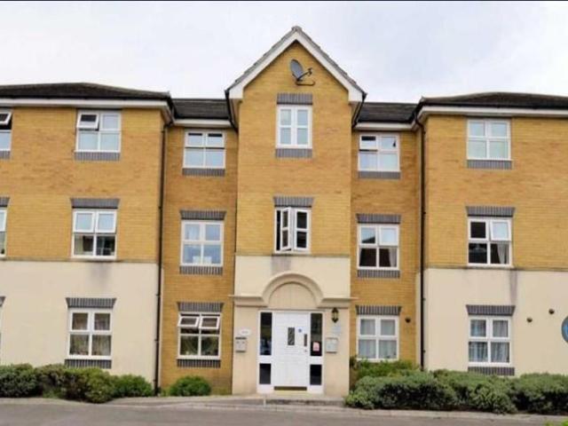 Martingdale Chase, Newbury, RG14 1 bed flat to rent £1,000 pcm £231 pw
