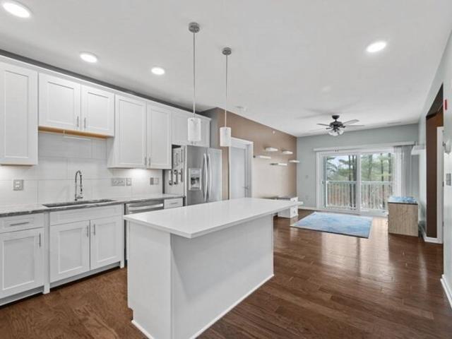 Martins Lndg Apt,north Reading, Condo For Sale