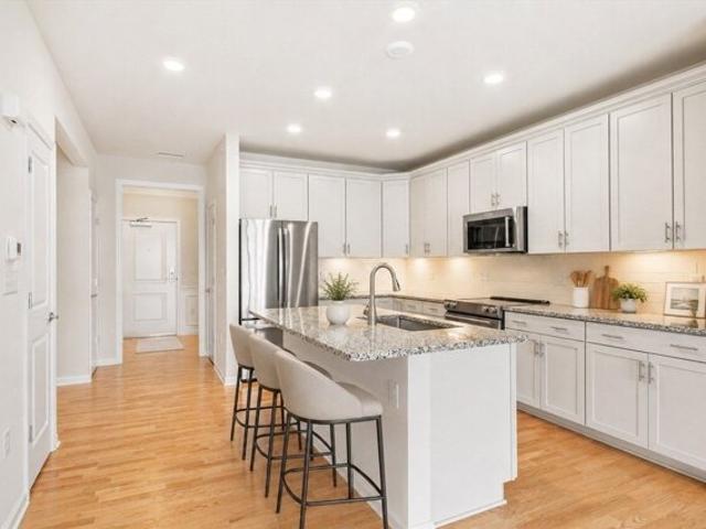 Martins Lndg Apt,north Reading, Condo For Sale
