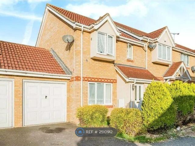 Martins Walk, London SE28, 3 bed end terrace house to rent, £2,300 pcm | PrimeLocation