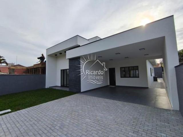 MARVILHOSA CASA ALTO PADRÃO COM QUATRO QUARTOS DO