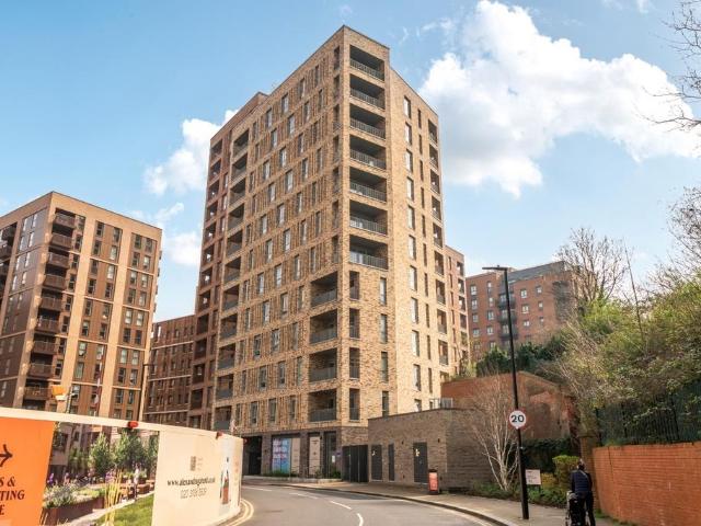 Mary Neuner Road London N8 1 bed flat to rent £2,002 pcm £462 pw