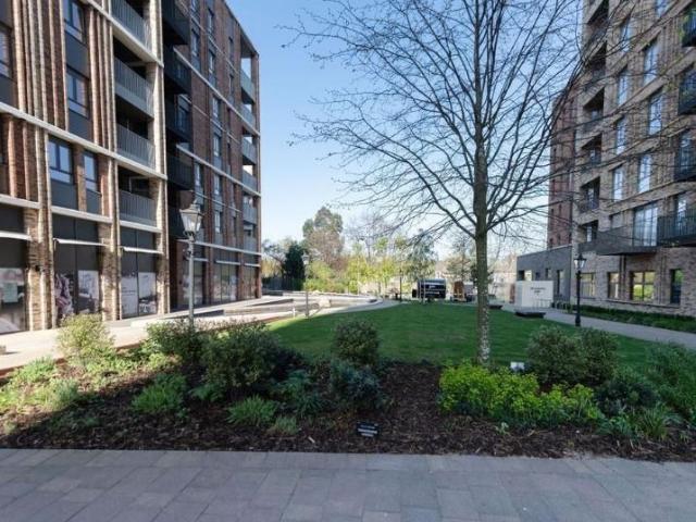 Mary Neuner Road, London N8, 2 bed flat to rent, £2,448 pcm | PrimeLocation