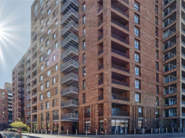 Mary Neuner Road, London N8, 2 bed flat to rent, £2,500 pcm | PrimeLocation
