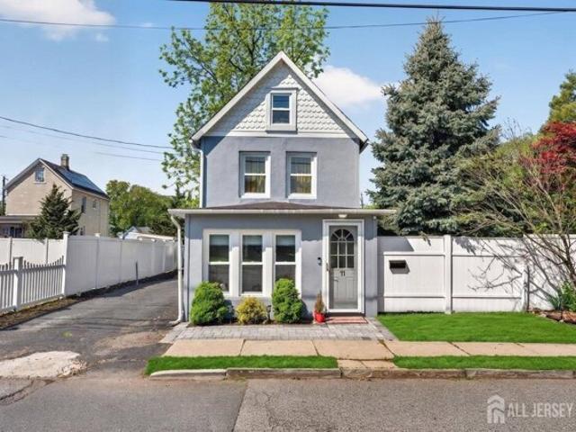 Mary Ave, Fords, Home For Sale