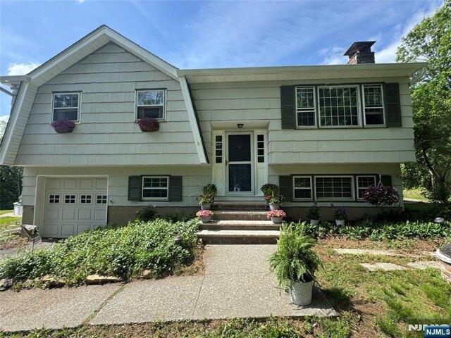 Mary Ann Rd, Jefferson Township, Home For Sale
