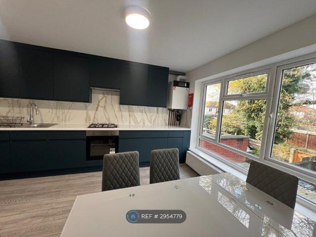 Mary Peters Drive, Greenford UB6, Room to rent, £950 pcm | PrimeLocation