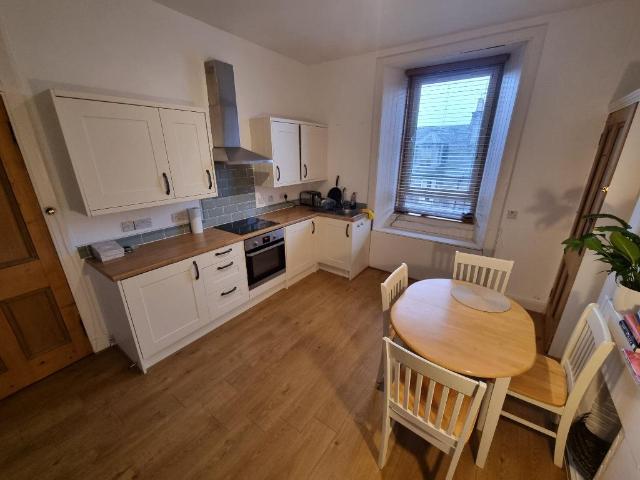 Maryfield, Abbeyhill, Edinburgh, EH7 1 bed flat to rent £1,050 pcm £242 pw