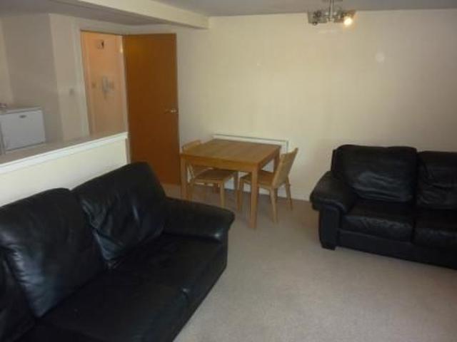 Maryhill Road, Glasgow, G20 7TB