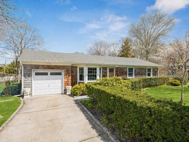 Maryland Blvd, Hampton Bays, Home For Sale
