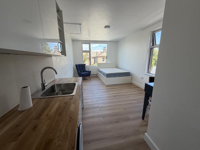 Maryland Road N22, Room to rent, £1,150 pcm | PrimeLocation