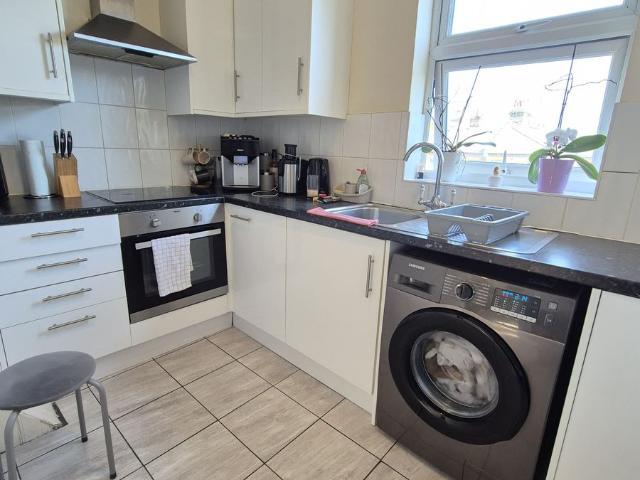 Maryland Road, London N22, 3 bed maisonette to rent, £1,950 pcm | PrimeLocation