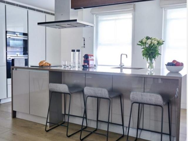 Marylebone Lane, London 2 bed apartment to rent £9,885 pcm £2,281 pw