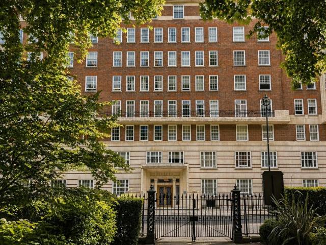 Marylebone, London W1H 2 bed apartment to rent £4,767 pcm £1,100 pw
