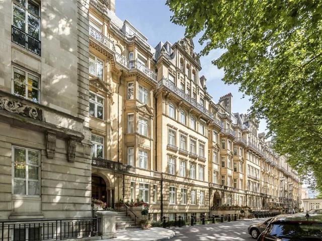 Marylebone Road, London NW1 2 bed flat to rent £3,900 pcm £900 pw