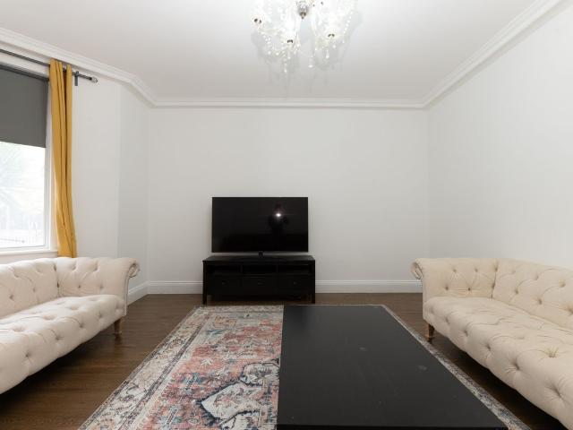 Marylebone Road, London NW1, 3 bed flat to rent, £4,117 pcm | PrimeLocation