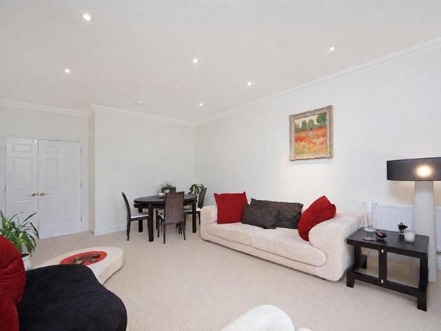 Marylebone Road, Marylebone, London NW1, 3 bed flat to rent, £4,832 pcm | PrimeLocation
