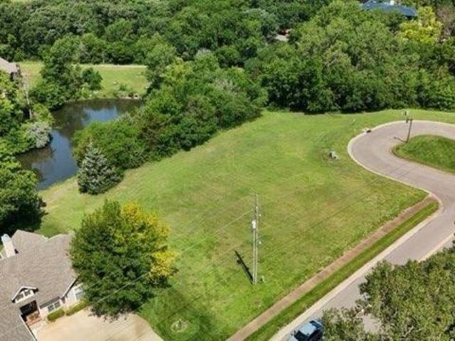 Marymount Rd, Salina, KS 67401