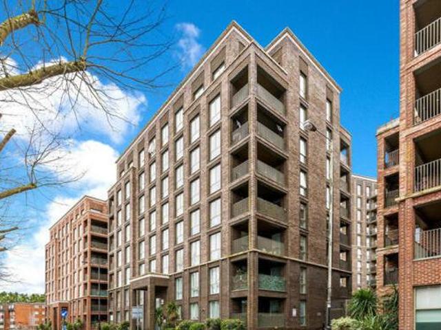 Marathon House, London, 3 Bedroom Apartment