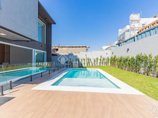 Maravilhosa Casa mobiliada e decorada, belos e aconchegantes móveis