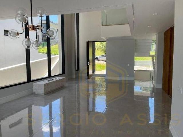 Maravilhosa casa no residencial Tamboré 10