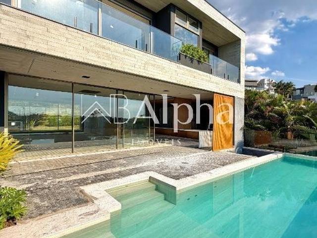 Maravilhosa casa nova alto padrão e vista para a mata Condomínio Gênesis II Santana de Parnaíba
