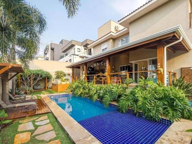 MARAVILHOSA CASA À VENDA NO SWISS PARK EM CAMPINAS SP