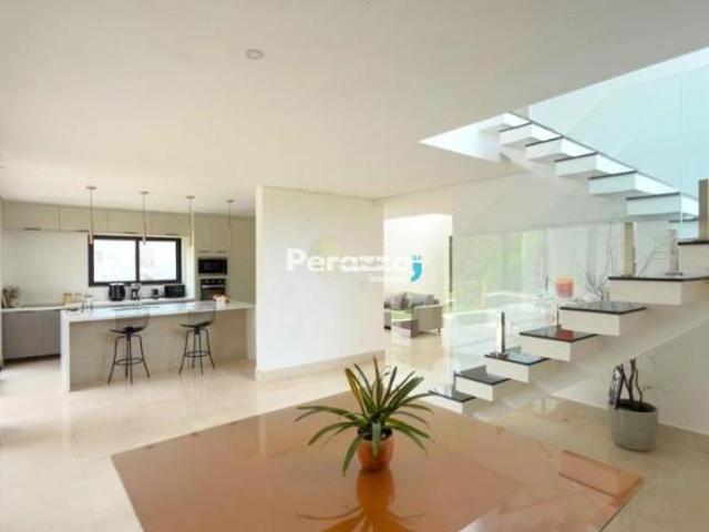 Maravilhosa Casa Alto Padrão 4 Suítes no Condomínio Alphaville II Brasília/DF Por R$1.200.000,00
