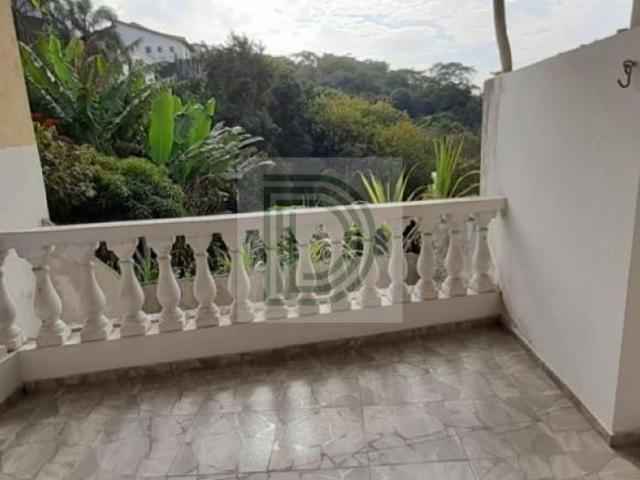 MARAVILHOSA CASA AO LADO ESTAÇÃO METRÔ VILA SONIA