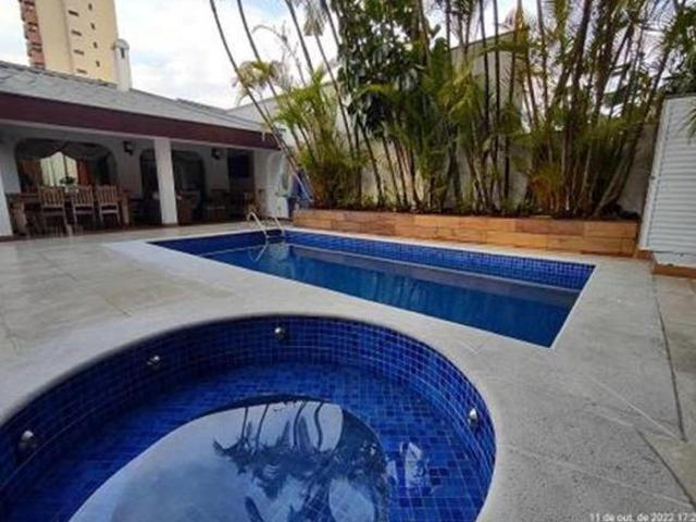 Maravilhosa Casa assobrada no Parque da Mooca