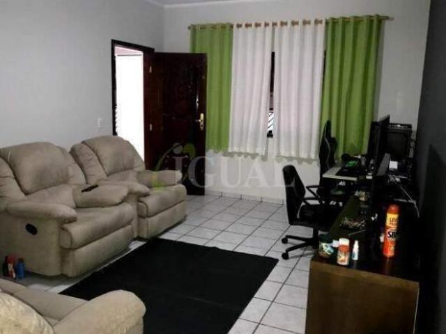 Maravilhosa Casa Assobradada no Parque Novo Oratório Ótimo Localização, 210,00 m² de área Construída