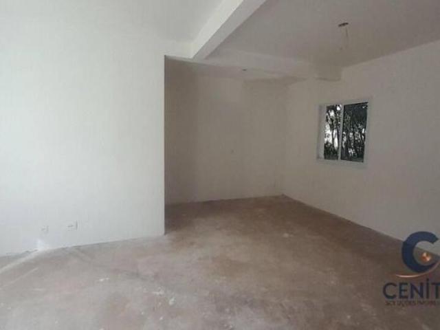 Maravilhosa Casa com 4 dorms/2sts, lareira, living integrado!