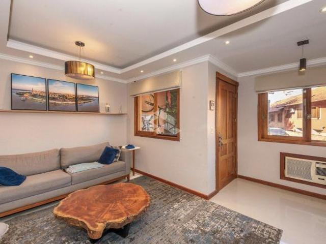 Maravilhosa casa com espaço de sobra para você e sua família na Zona Sul
