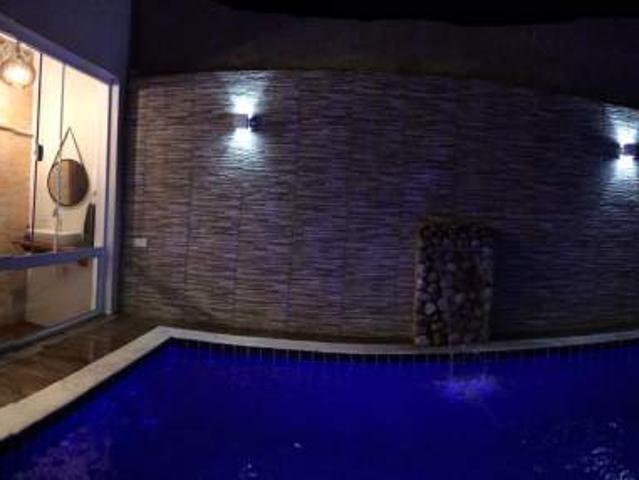 Maravilhosa casa com Piscina Aquecida e espaço gourmet integrado