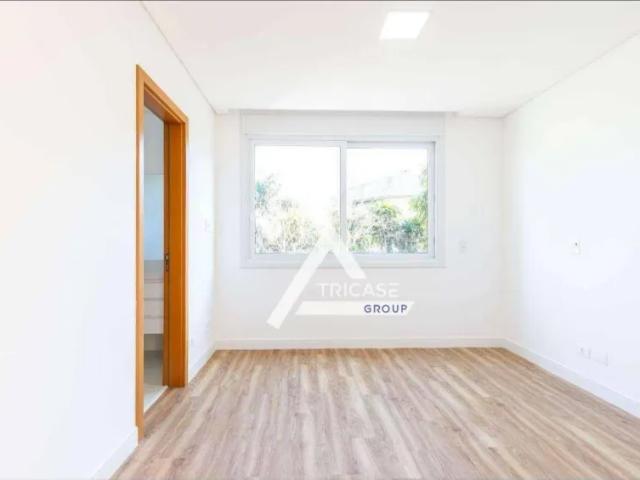 Maravilhosa Casa de condomínio á venda 4 dormitórios, 6 vagas J. Petrópolis