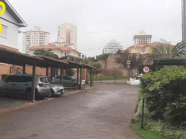 Maravilhosa casa de 123,43 m² em condomínio fechado na região do Shopping Dom Pedro, em Campinas/SP