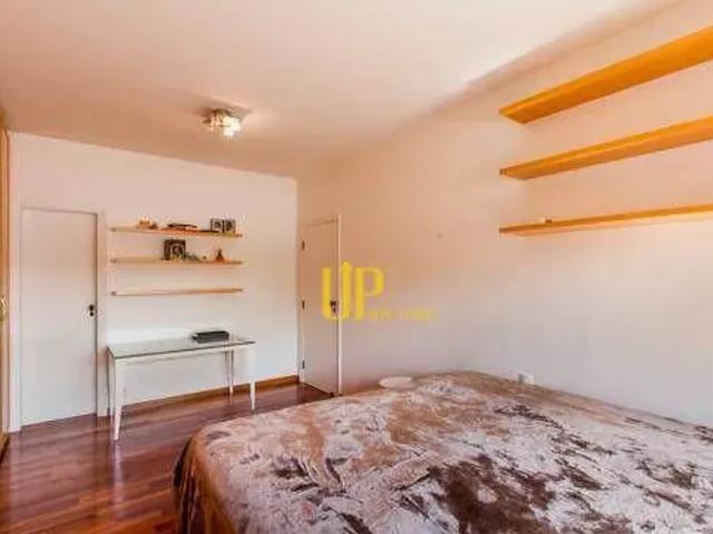 Maravilhosa casa em Alto de Pinheiros e venda!