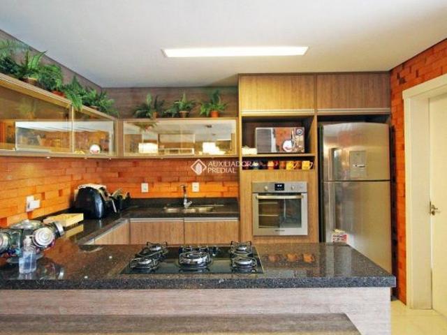 MARAVILHOSA CASA EM CONDOMÍNIO, 3 suites, no Reserva Ecoville Porto Alegre