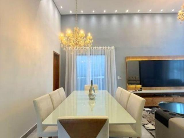 Maravilhosa casa em condomínio