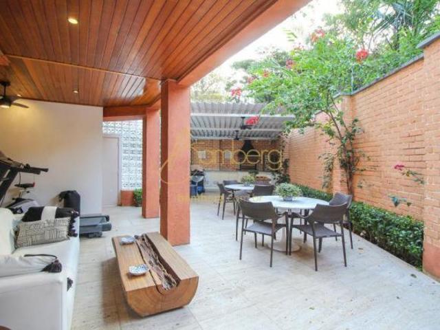 Maravilhosa Casa em Condominio Com 3 Dormitórios Na Cidade Jardim