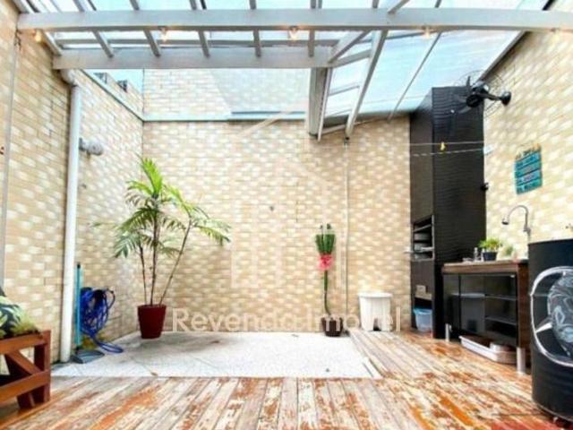 Maravilhosa casa em condomínio à venda na Vila Prudente, 3 quartos, 1 suíte, 2 banheiros, 2 vagas de