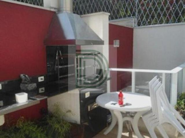 Maravilhosa casa em condomínio fechado